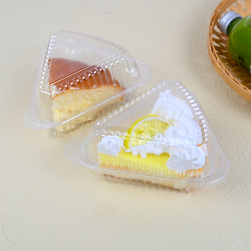 Triangular cake food dessert hinge box plastic box - briwellpack